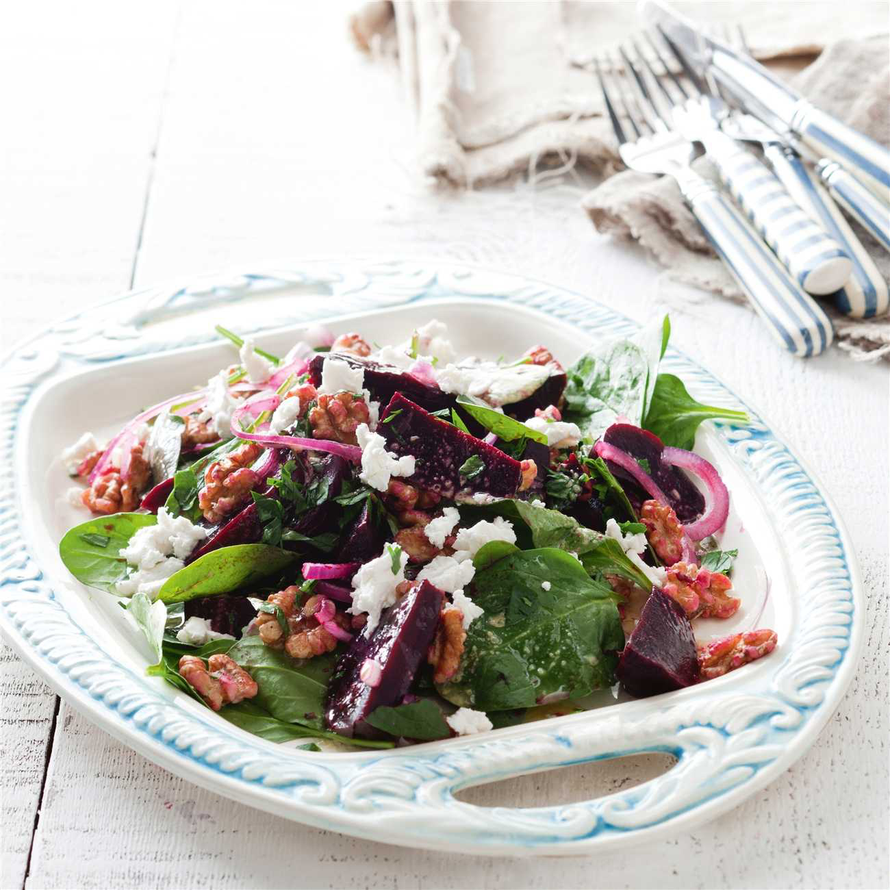 Beetroot, Goats Cheese & Walnut Salad Recipe | Woolworths