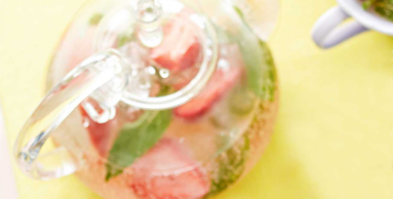 Sparkling Pink Tea Recipe | Woolworths