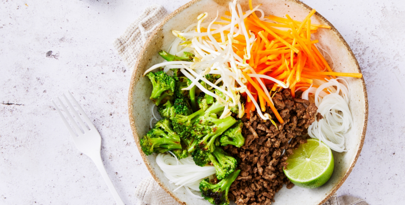 Ginger Beef & Broccoli Bowls Recipe | Woolworths