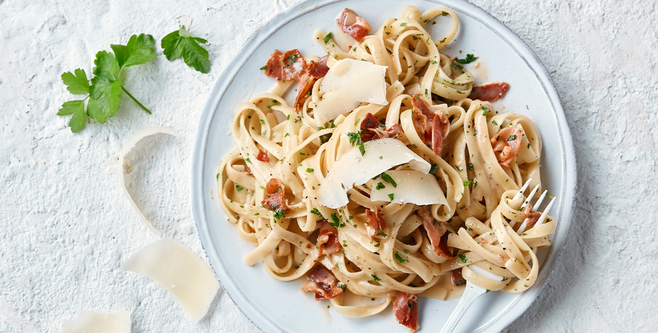 Creamy Italian Carbonara Recipe | Woolworths
